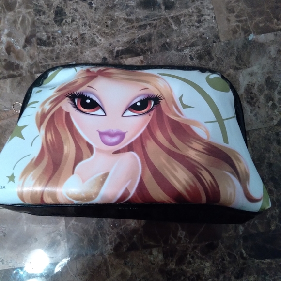 Bratz | Bags | Bratz Makeup Case Wlipgloss And Nail Paints New | Poshmark